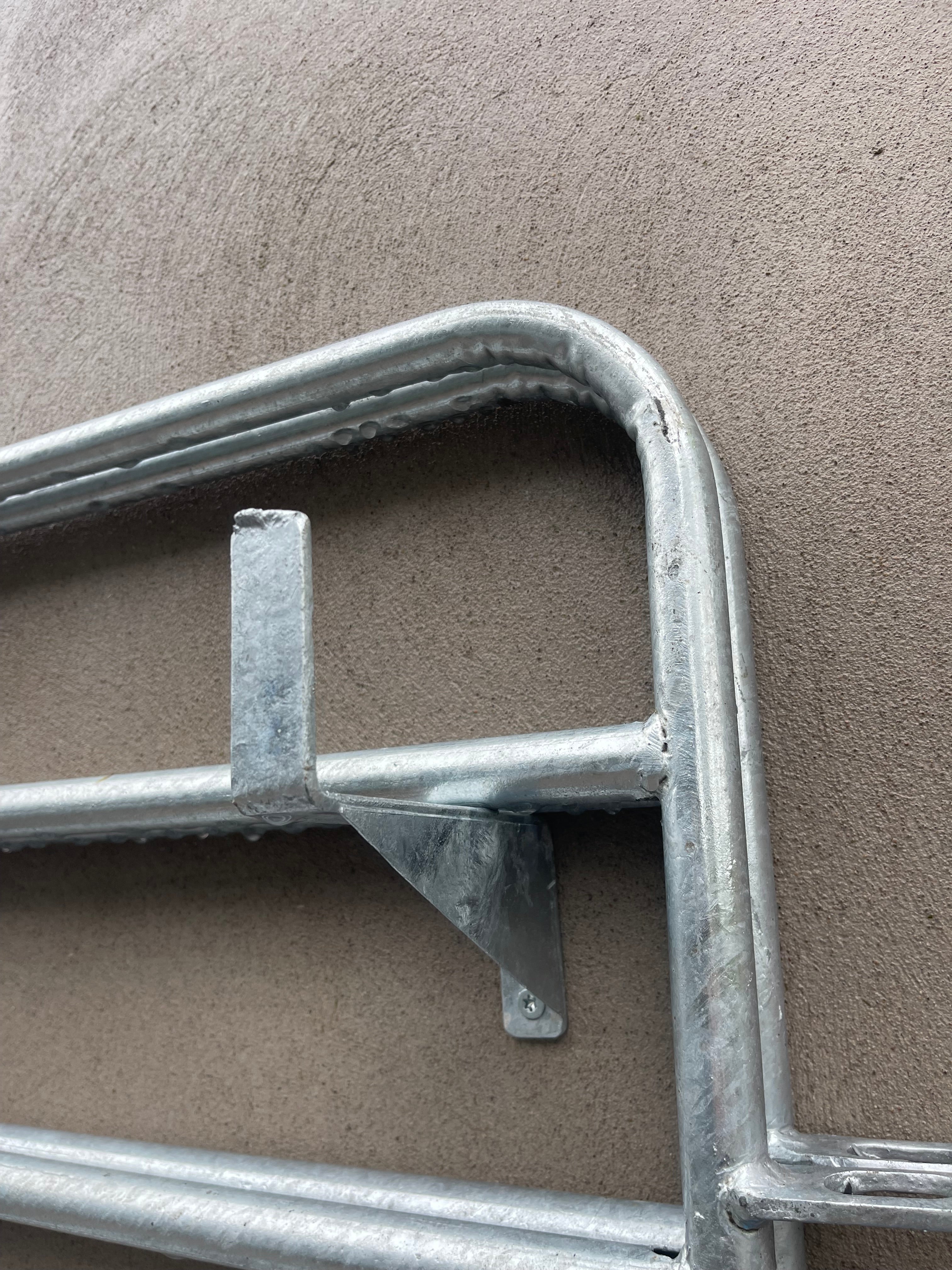 Wall/Trailer Brackets – Leam Agri Ltd