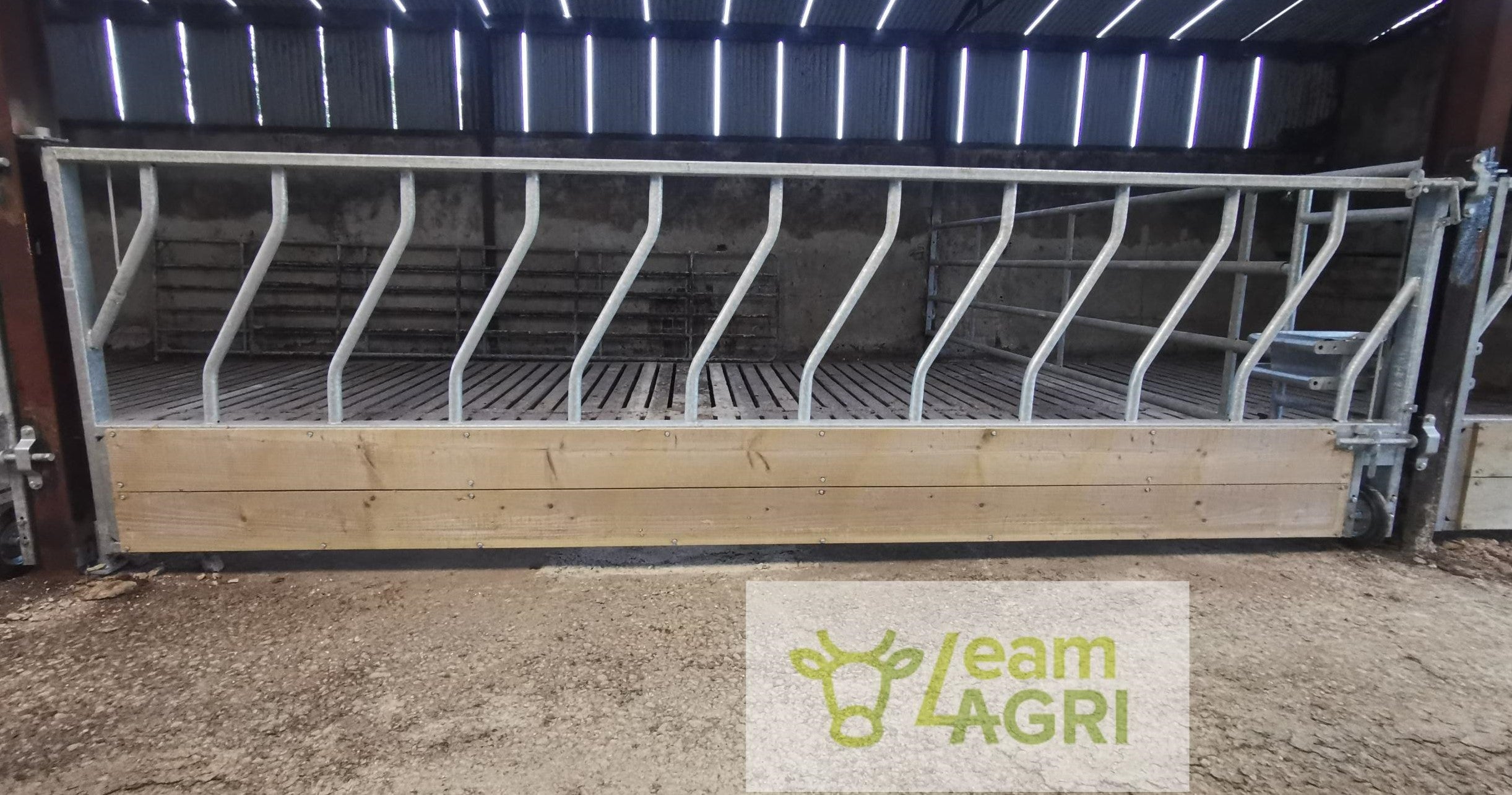 ODE Diagonal Feed Barriers / Gates – Leam Agri Ltd