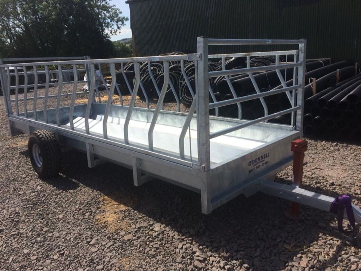 16ft Diagonal Barrier Feed Trailer – Leam Agri Ltd